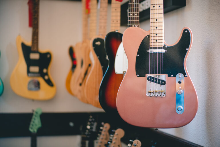 Fender USA、MEXICO、JAPAN、SQUIERの違いを徹底解説！