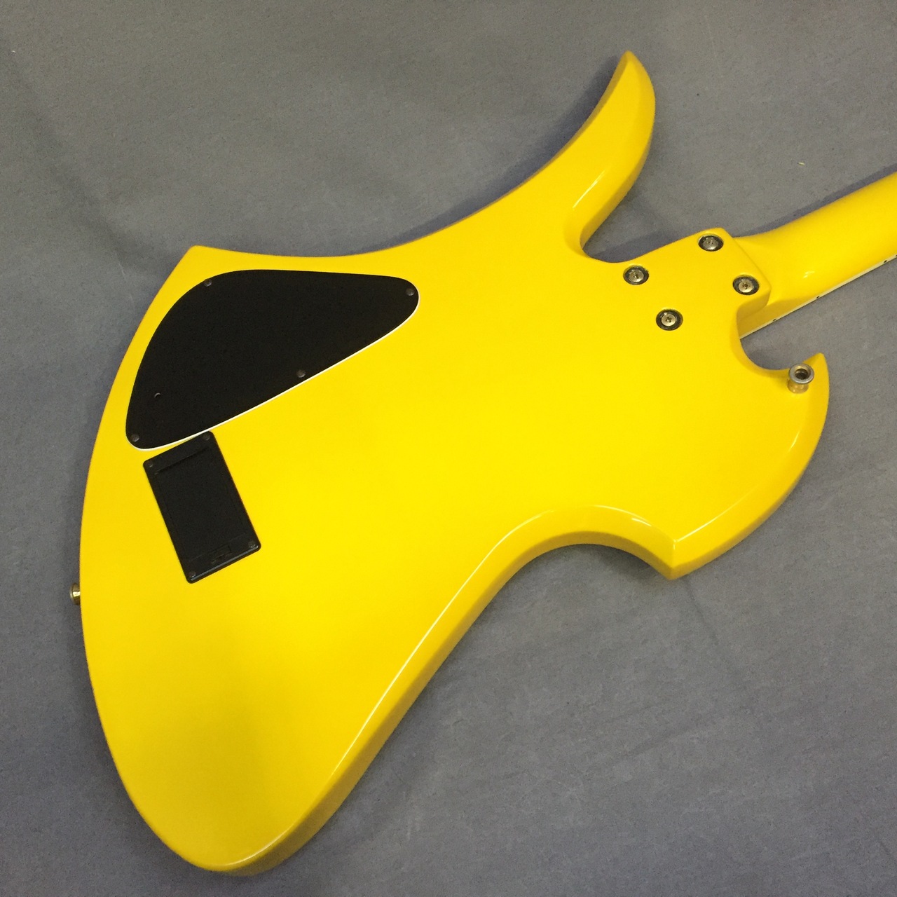 Burny MG-145S HY Yellow Heart hide Signature Model 買取りました。 デジマートにて￥ ...